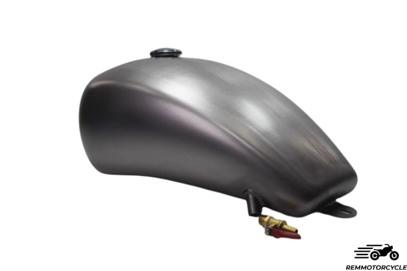3.7-Gallon Gas Tank for Honda Shadow 750 - REM