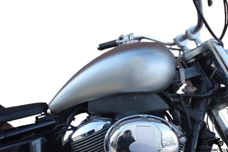 3.7-Gallon Gas Tank for Honda Shadow 750 - REM