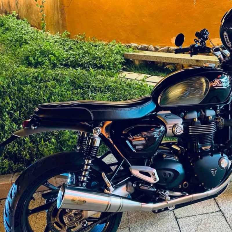 Custom Seat for Triumph Speed Twin 1200 - REM
