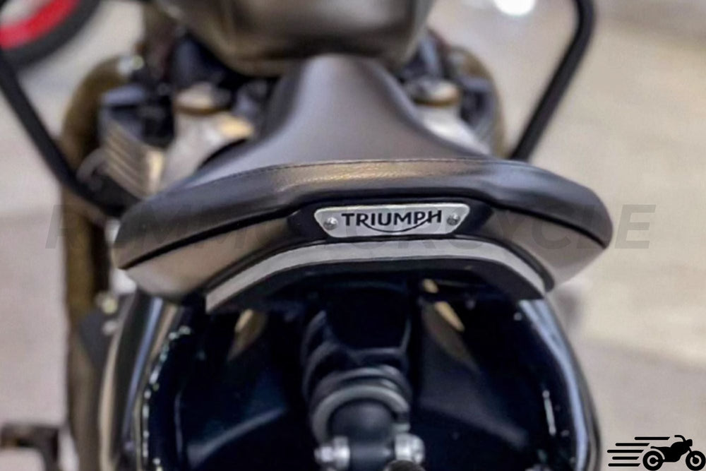 Triumph Bobber LED rear light - REM